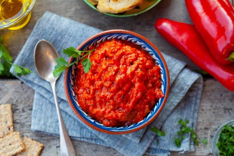 Ljuti domaći ajvar - recept za originalni Volim Ljuto ajvar | Volim Ljuto